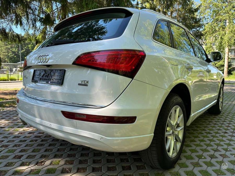 Balts Audi Q5 2015 Viļņa, ar dzinēja tilpumu 1.97 L un nobraukumu 178 tūkst. km par 14750 €, foto 9 vietnē AUTOMOTO.COM.LV
