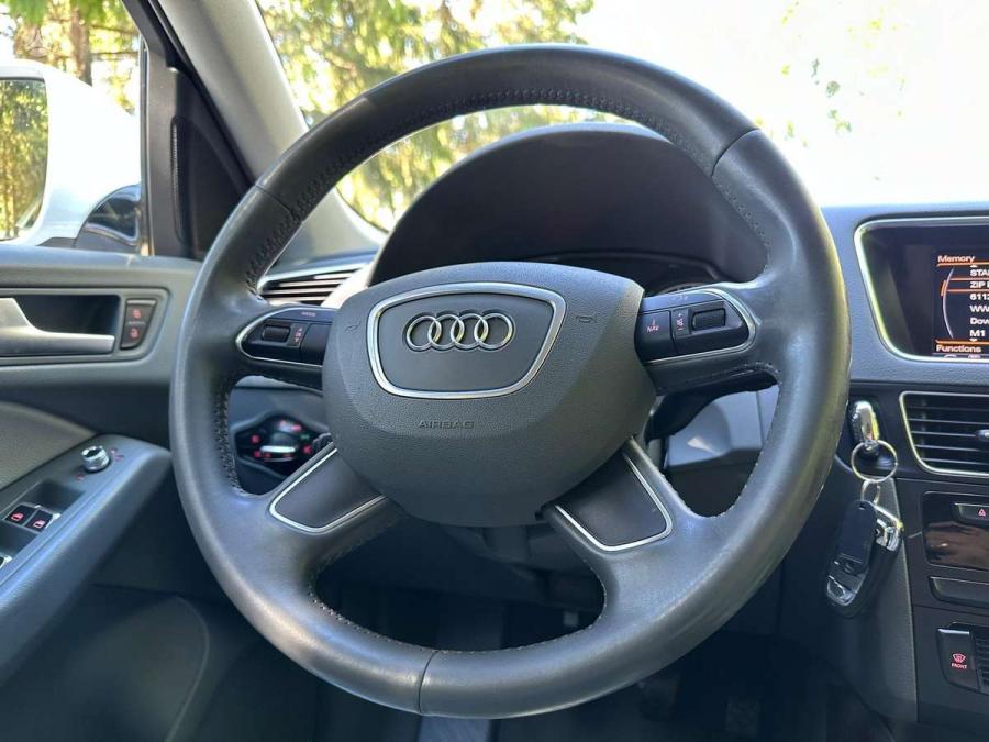 Balts Audi Q5 2015 Viļņa, ar dzinēja tilpumu 1.97 L un nobraukumu 178 tūkst. km par 14750 €, foto 21 vietnē AUTOMOTO.COM.LV