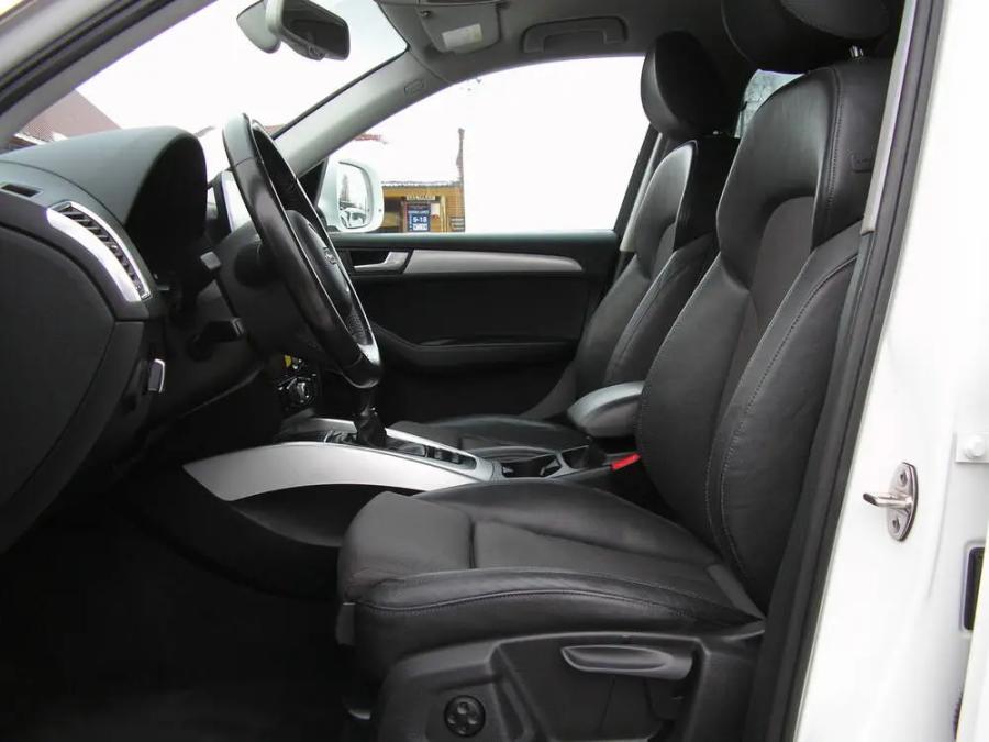 Balts Audi Q5 2015 Sigulda, ar dzinēja tilpumu 2.00 L un nobraukumu 226 tūkst. km par 13950 €, foto 18 vietnē AUTOMOTO.COM.LV