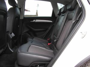 Balts Audi Q5 2015 Sigulda, ar dzinēja tilpumu 2.00 L un nobraukumu 226 tūkst. km par 13950 €, foto 19 vietnē AUTOMOTO.COM.LV