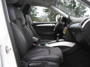 Balts Audi Q5 2015 Sigulda, ar dzinēja tilpumu 2.00 L un nobraukumu 226 tūkst. km par 13950 €, foto 24 vietnē AUTOMOTO.COM.LV