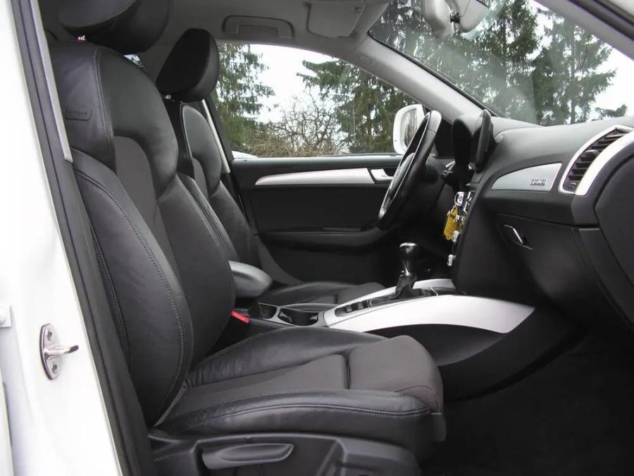 Balts Audi Q5 2015 Sigulda, ar dzinēja tilpumu 2.00 L un nobraukumu 226 tūkst. km par 13950 €, foto 24 vietnē AUTOMOTO.COM.LV