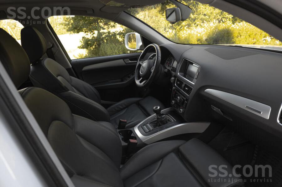 Balts Audi Q5 2015 Rīga, ar dzinēja tilpumu 2.00 L un nobraukumu 0 tūkst. km par 13400 €, foto 5 vietnē AUTOMOTO.COM.LV