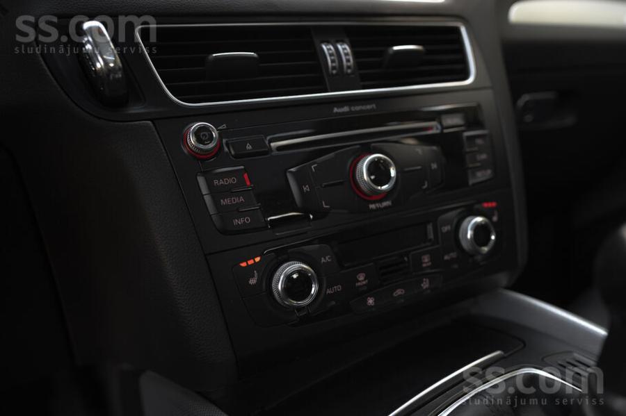 Balts Audi Q5 2015 Rīga, ar dzinēja tilpumu 2.00 L un nobraukumu 0 tūkst. km par 13400 €, foto 17 vietnē AUTOMOTO.COM.LV