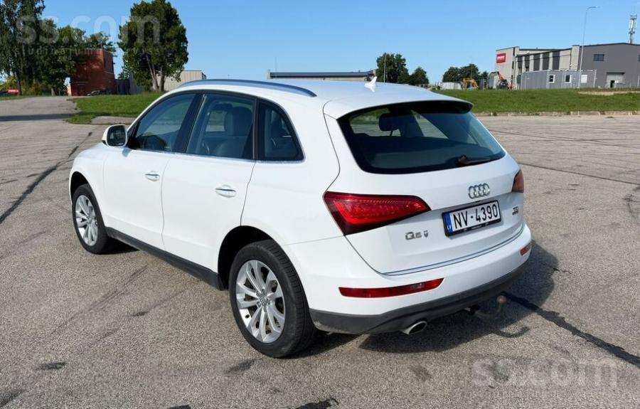 Balts Audi Q5 2015 Rīga, ar dzinēja tilpumu 2.00 L un nobraukumu 255 tūkst. km par 12900 €, foto 5 vietnē AUTOMOTO.COM.LV