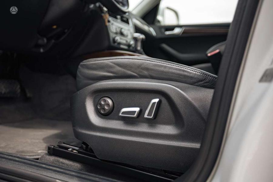 Balts Audi Q5 2015 Klaipėda, ar dzinēja tilpumu 2.00 L un nobraukumu 156 tūkst. km par 11499 €, foto 24 vietnē AUTOMOTO.COM.LV