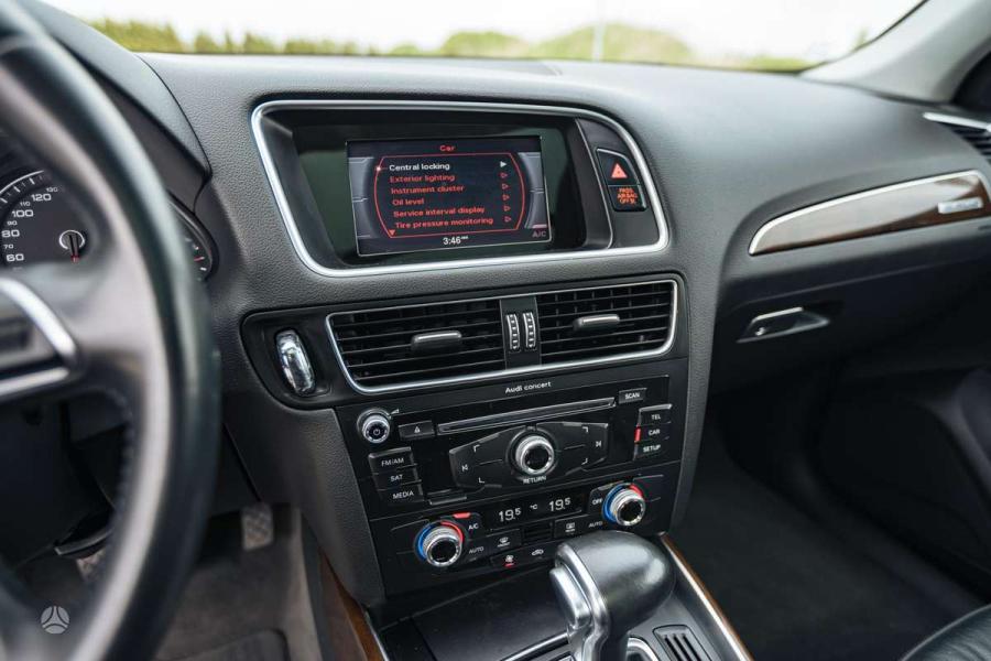 Balts Audi Q5 2015 Klaipėda, ar dzinēja tilpumu 2.00 L un nobraukumu 156 tūkst. km par 11499 €, foto 26 vietnē AUTOMOTO.COM.LV