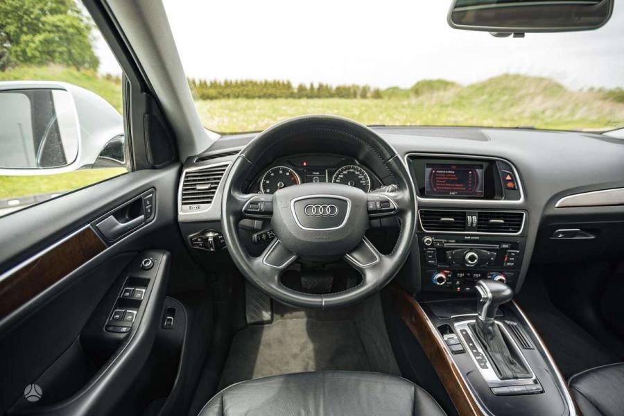 Balts Audi Q5 2015 Klaipėda, ar dzinēja tilpumu 2.00 L un nobraukumu 156 tūkst. km par 11499 €, foto 30 vietnē AUTOMOTO.COM.LV
