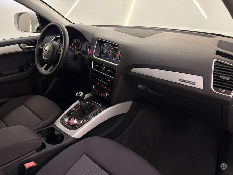 White Audi Q5 2015 in Marijampole, with an engine capacity of 1.97 L and mileage of 239 thousand km for 13650 €, photo 13 on AUTOMOTO.COM.LV