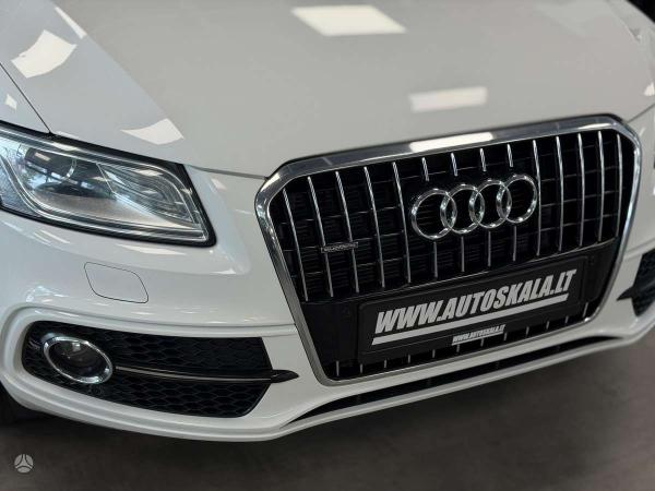 White Audi Q5 2015 in Klaipeda, with an engine capacity of 2.97 L and mileage of 320 thousand km for 14950 €, photo 7 on AUTOMOTO.COM.LV