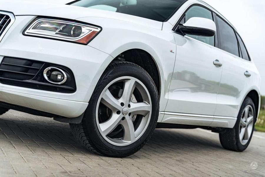 White Audi Q5 2015 in Klaipeda, with an engine capacity of 2.00 L and mileage of 156 thousand km for 10700 €, photo 10 on AUTOMOTO.COM.LV