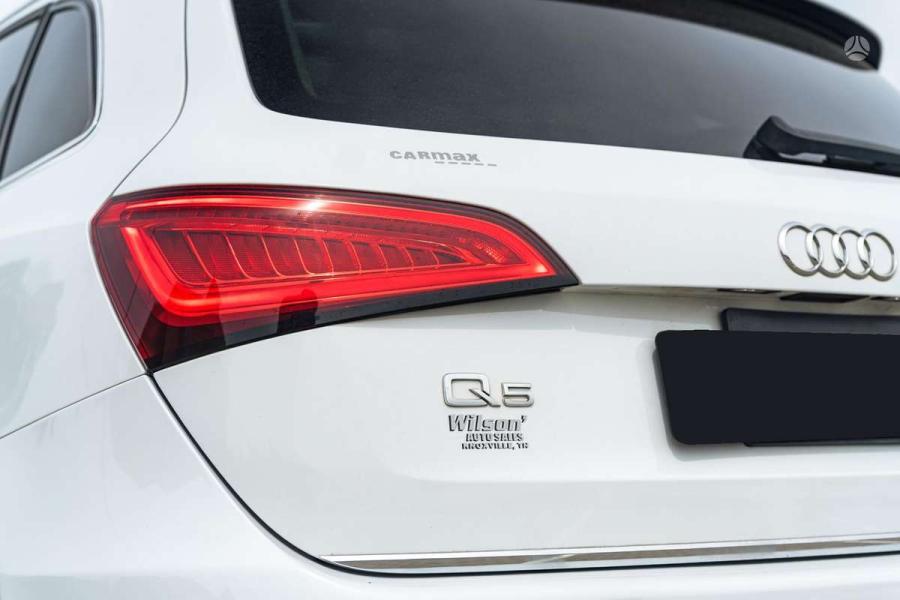 White Audi Q5 2015 in Klaipeda, with an engine capacity of 2.00 L and mileage of 156 thousand km for 10700 €, photo 16 on AUTOMOTO.COM.LV