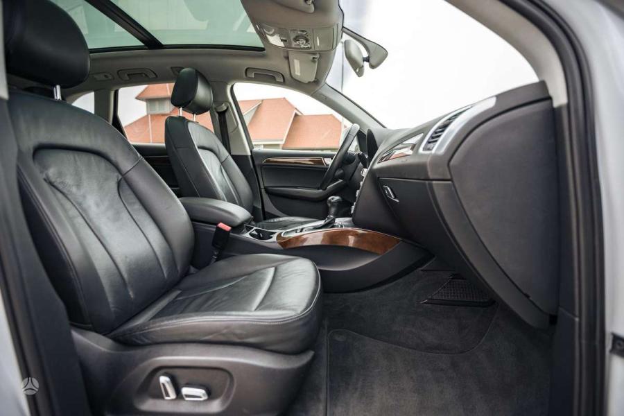 White Audi Q5 2015 in Klaipeda, with an engine capacity of 2.00 L and mileage of 156 thousand km for 10700 €, photo 32 on AUTOMOTO.COM.LV