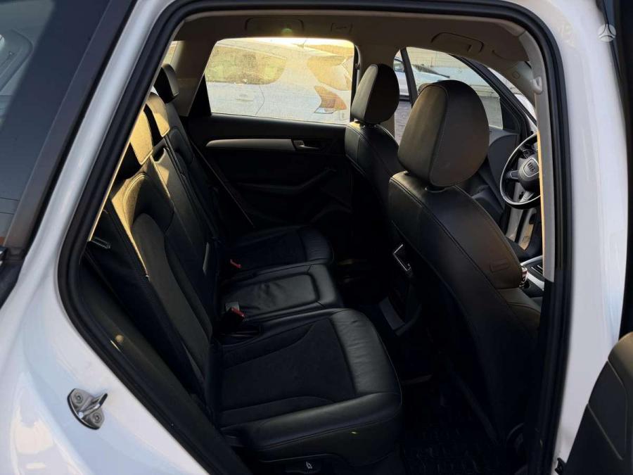 White Audi Q5 2015 in Vilnius, with an engine capacity of 1.97 L and mileage of 287 thousand km for 11700 €, photo 14 on AUTOMOTO.COM.LV