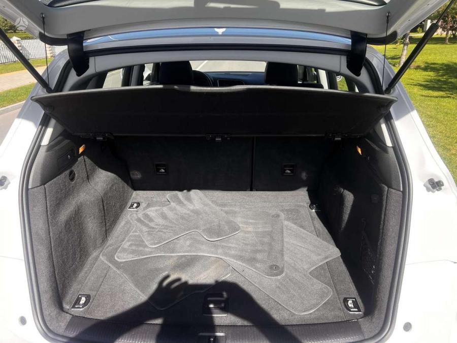 White Audi Q5 2015 in Vilkaviskis, with an engine capacity of 1.97 L and mileage of 134 thousand km for 12199 €, photo 8 on AUTOMOTO.COM.LV