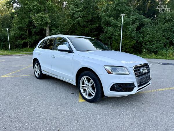 White Audi Q5 2015 in Klaipeda, with an engine capacity of 2.00 L and mileage of 231 thousand km for 13100 €, photo 5 on AUTOMOTO.COM.LV