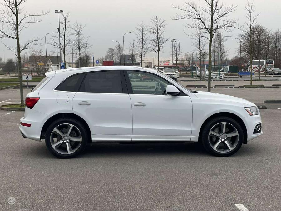 White Audi Q5 2016 in Klaipeda, with an engine capacity of 3.00 L and mileage of 180 thousand km for 14500 €, photo 8 on AUTOMOTO.COM.LV