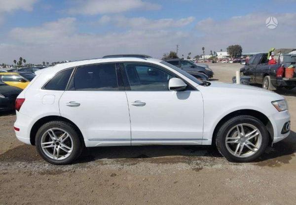 White Audi Q5 2016 in Vilnius, with an engine capacity of 1.98 L and mileage of 123 thousand km for 11150 €, photo 9 on AUTOMOTO.COM.LV
