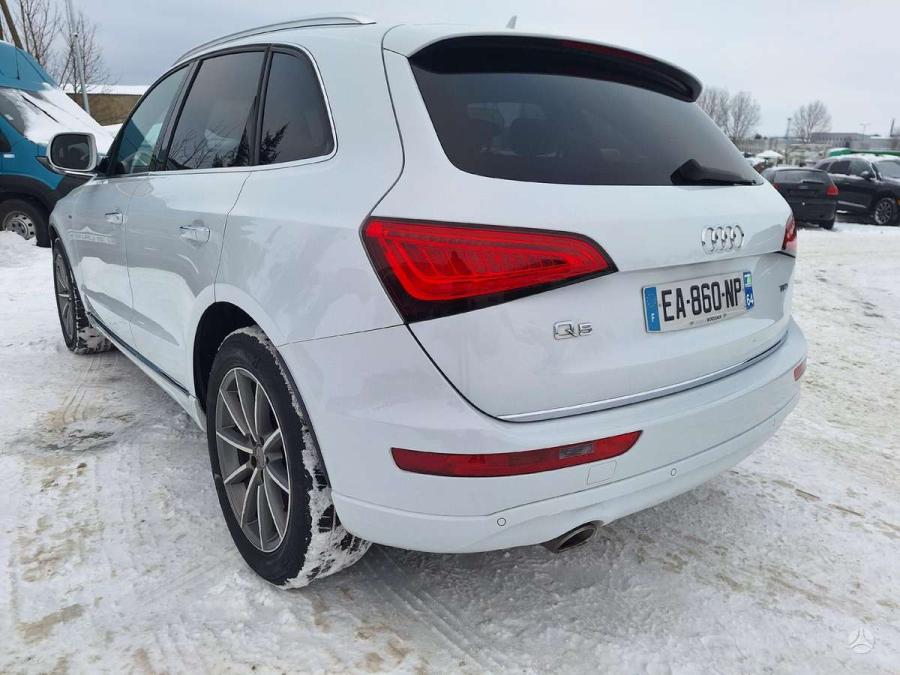 Balts Audi Q5 2016 Tauragė, ar dzinēja tilpumu 1.97 L un nobraukumu 179 tūkst. km par 13200 €, foto 5 vietnē AUTOMOTO.COM.LV