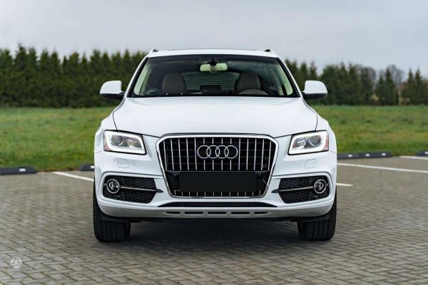 White Audi Q5 2016 in Klaipeda, with an engine capacity of 3.00 L and mileage of 61 thousand km for 15999 €, photo 3 on AUTOMOTO.COM.LV