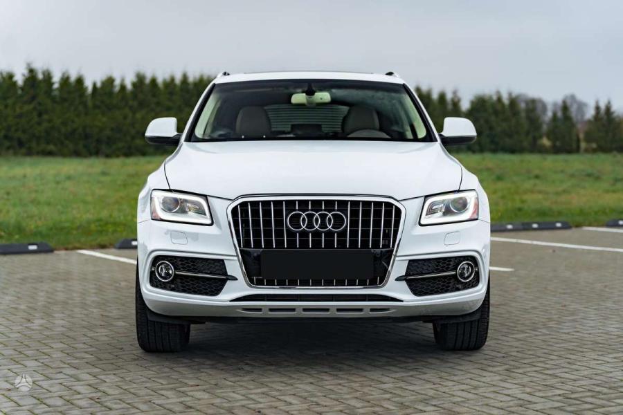 White Audi Q5 2016 in Klaipeda, with an engine capacity of 3.00 L and mileage of 61 thousand km for 15999 €, photo 3 on AUTOMOTO.COM.LV