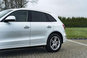 White Audi Q5 2016 in Klaipeda, with an engine capacity of 3.00 L and mileage of 61 thousand km for 15999 €, photo 7 on AUTOMOTO.COM.LV