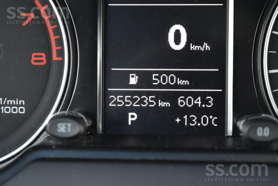 Balts Audi Q5 2016 Kuldīga, ar dzinēja tilpumu 2.00 L un nobraukumu 0 tūkst. km par 13990 €, foto 15 vietnē AUTOMOTO.COM.LV