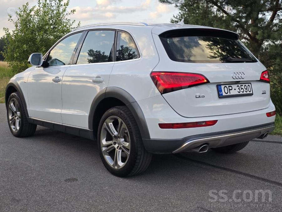 Balts Audi Q5 2016 Rīga, ar dzinēja tilpumu 3.00 L un nobraukumu 0 tūkst. km par 15250 €, foto 5 vietnē AUTOMOTO.COM.LV