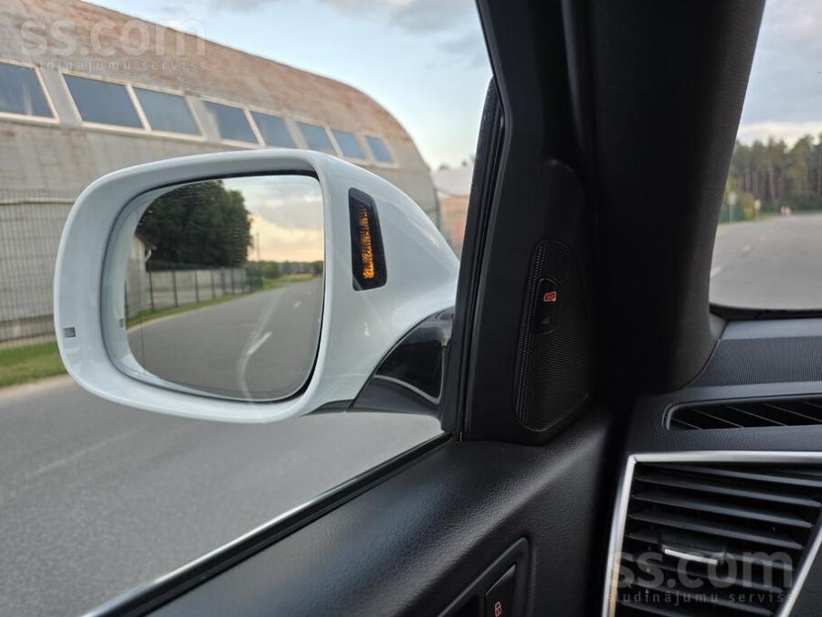 Balts Audi Q5 2016 Rīga, ar dzinēja tilpumu 3.00 L un nobraukumu 0 tūkst. km par 15250 €, foto 24 vietnē AUTOMOTO.COM.LV