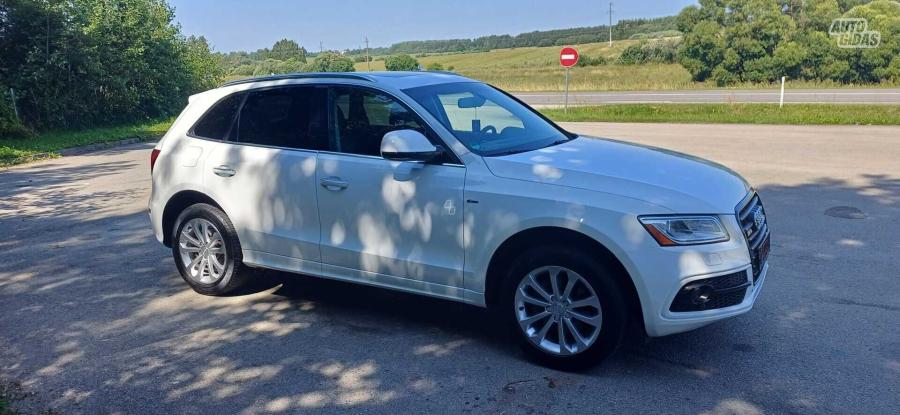 White Audi Q5 2016 in Vilnius, with an engine capacity of 2.00 L and mileage of 260 thousand km for 15350 €, photo 4 on AUTOMOTO.COM.LV