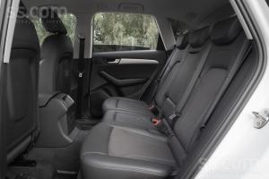 White Audi Q5 2016 in Tukums, with an engine capacity of 2.00 L and mileage of 165 thousand km for 13990 €, photo 17 on AUTOMOTO.COM.LV