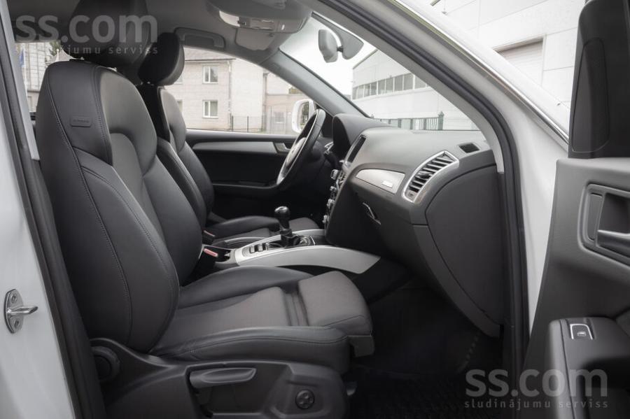 White Audi Q5 2016 in Tukums, with an engine capacity of 2.00 L and mileage of 165 thousand km for 13990 €, photo 18 on AUTOMOTO.COM.LV