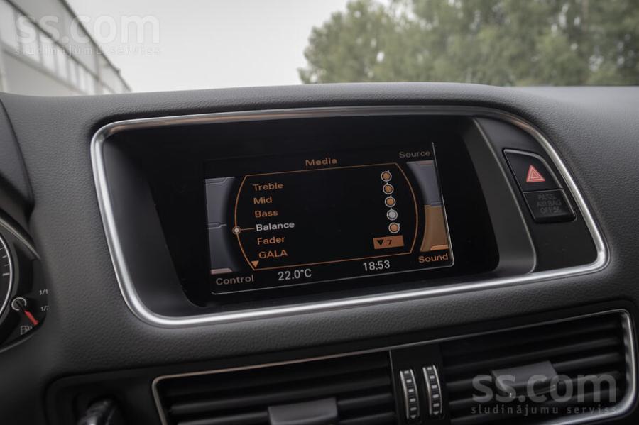 White Audi Q5 2016 in Tukums, with an engine capacity of 2.00 L and mileage of 165 thousand km for 13990 €, photo 30 on AUTOMOTO.COM.LV