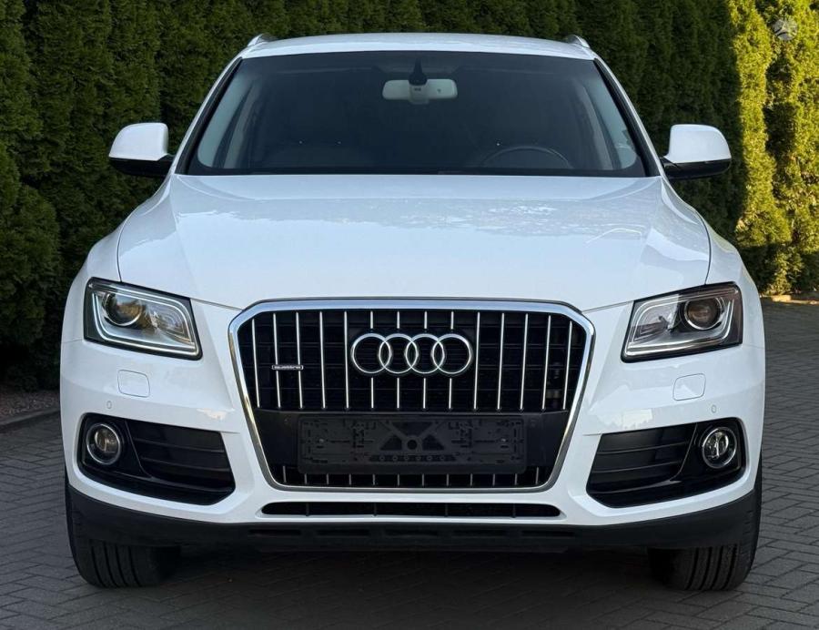 White Audi Q5 2016 in Jonava, with an engine capacity of 1.97 L and mileage of 260 thousand km for 12750 €, photo 4 on AUTOMOTO.COM.LV