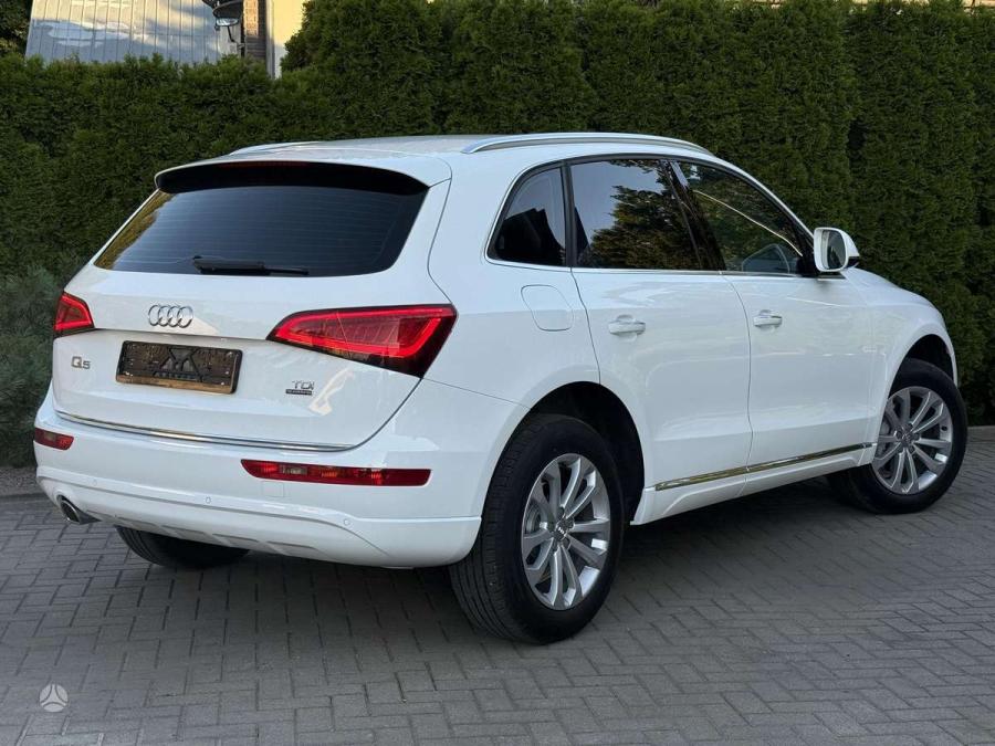 White Audi Q5 2016 in Jonava, with an engine capacity of 1.97 L and mileage of 260 thousand km for 12750 €, photo 7 on AUTOMOTO.COM.LV