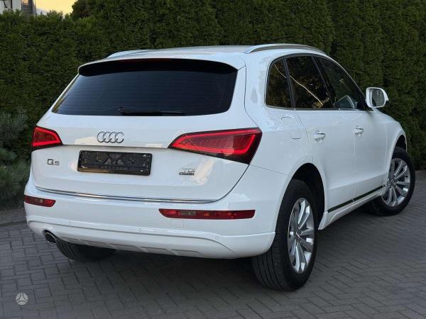 White Audi Q5 2016 in Jonava, with an engine capacity of 1.97 L and mileage of 260 thousand km for 12750 €, photo 7 on AUTOMOTO.COM.LV