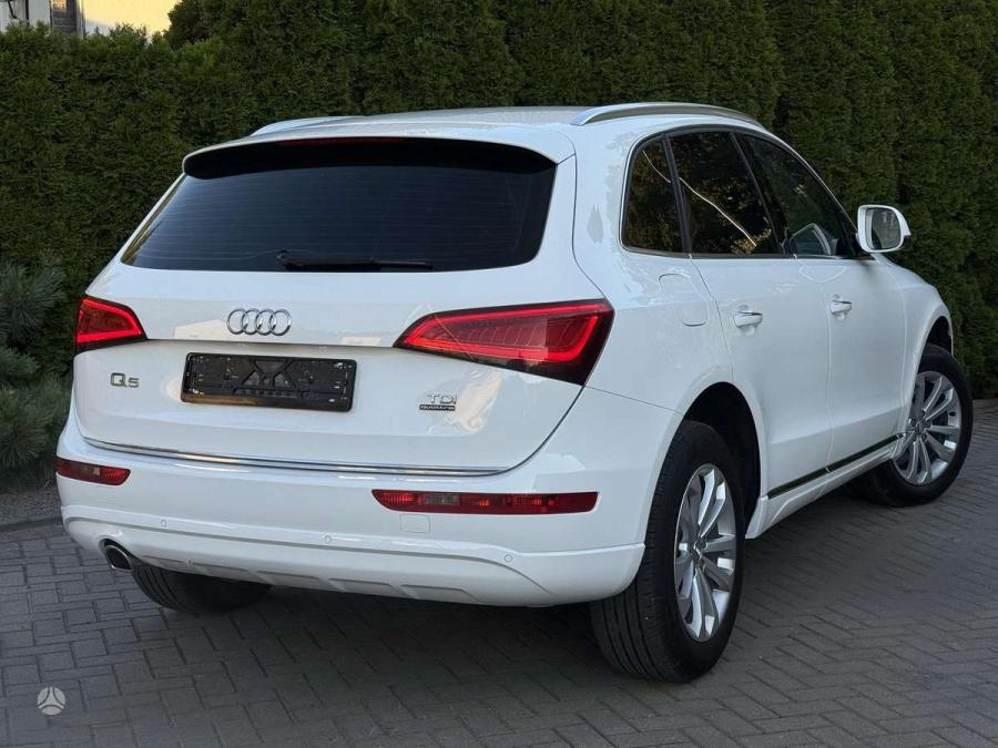 White Audi Q5 2016 in Jonava, with an engine capacity of 1.97 L and mileage of 260 thousand km for 12750 €, photo 8 on AUTOMOTO.COM.LV