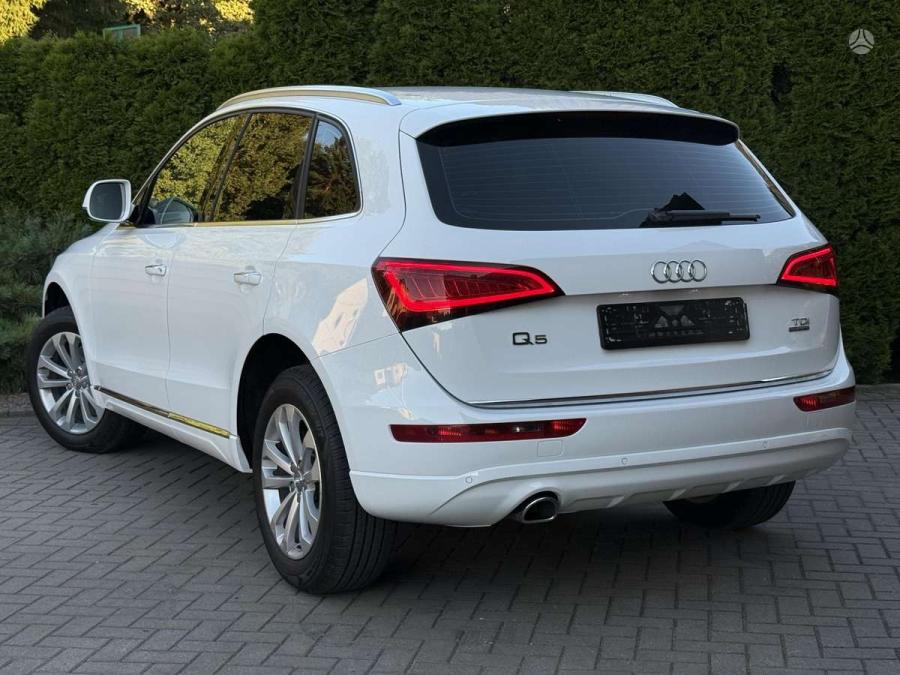 White Audi Q5 2016 in Jonava, with an engine capacity of 1.97 L and mileage of 260 thousand km for 12750 €, photo 10 on AUTOMOTO.COM.LV