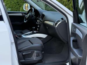 White Audi Q5 2016 in Jonava, with an engine capacity of 1.97 L and mileage of 260 thousand km for 12750 €, photo 20 on AUTOMOTO.COM.LV