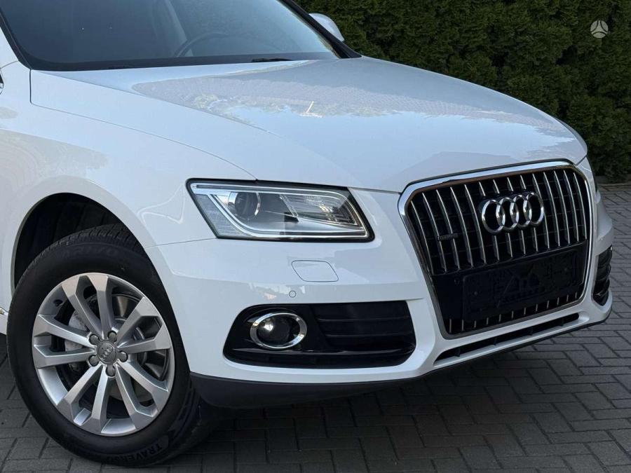 White Audi Q5 2016 in Jonava, with an engine capacity of 1.97 L and mileage of 260 thousand km for 12750 €, photo 32 on AUTOMOTO.COM.LV