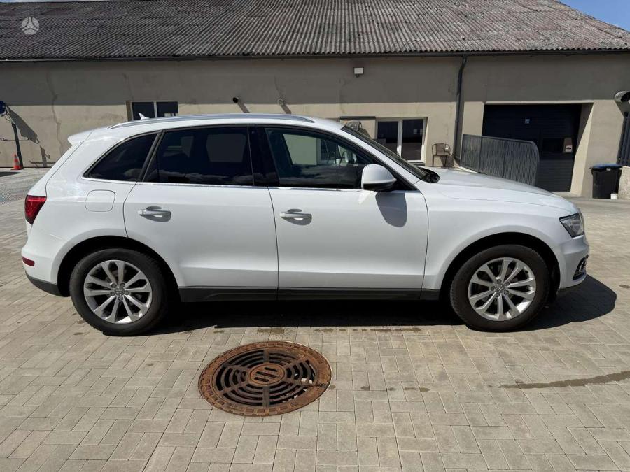White Audi Q5 2016 in Taurage, with an engine capacity of 1.97 L and mileage of 243 thousand km for 12900 €, photo 5 on AUTOMOTO.COM.LV
