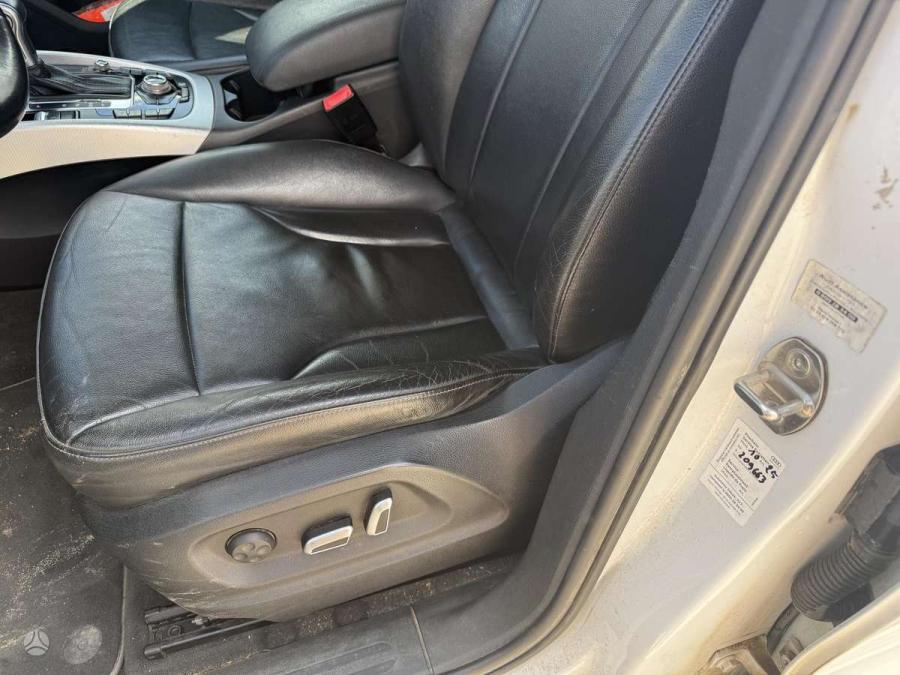 White Audi Q5 2016 in Taurage, with an engine capacity of 1.97 L and mileage of 243 thousand km for 12900 €, photo 11 on AUTOMOTO.COM.LV