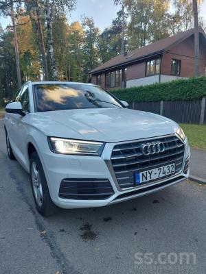 White Audi Q5 2017 in Jurmala, with an engine capacity of 2.00 L and mileage of 190 thousand km for 19900 €, photo 2 on AUTOMOTO.COM.LV