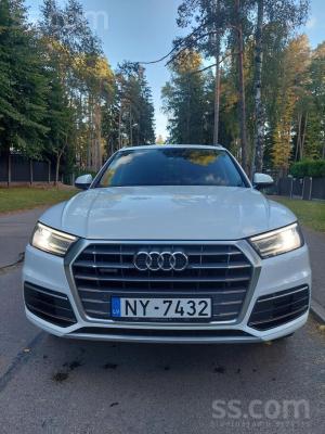 White Audi Q5 2017 in Jurmala, with an engine capacity of 2.00 L and mileage of 190 thousand km for 19900 €, photo 3 on AUTOMOTO.COM.LV