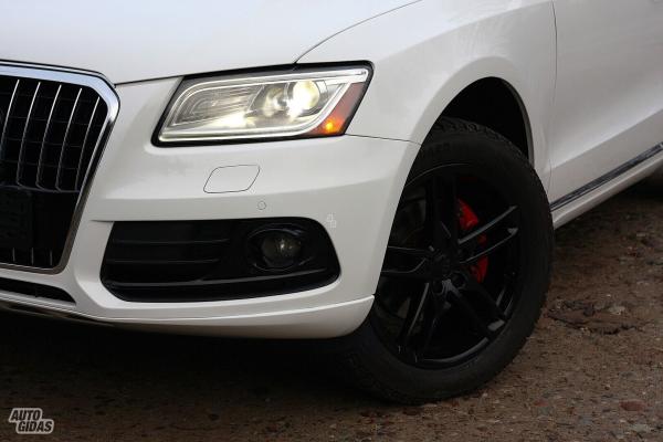 White Audi Q5 2017 in Petrikaiciai, with an engine capacity of 2.00 L and mileage of 171 thousand km for 14999 €, photo 3 on AUTOMOTO.COM.LV
