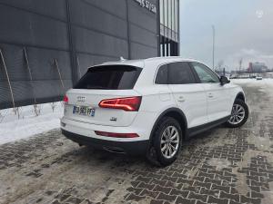 White Audi Q5 2017 in Vilnius, with an engine capacity of 1.97 L and mileage of 175 thousand km for 21300 €, photo 3 on AUTOMOTO.COM.LV