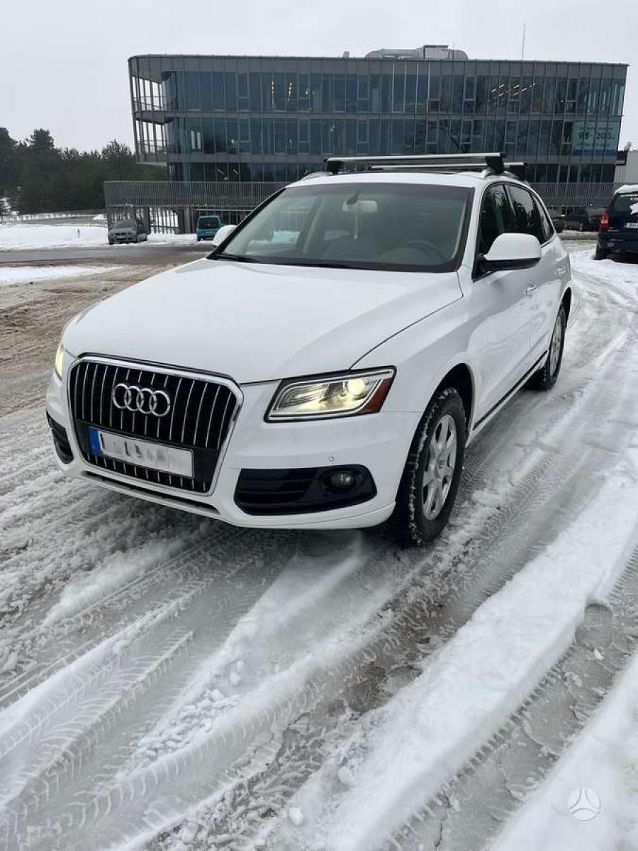 White Audi Q5 2017 in Vilnius, with an engine capacity of 1.98 L and mileage of 97 thousand km for 15500 €, photo 2 on AUTOMOTO.COM.LV