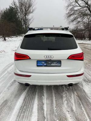 White Audi Q5 2017 in Vilnius, with an engine capacity of 1.98 L and mileage of 97 thousand km for 15500 €, photo 3 on AUTOMOTO.COM.LV