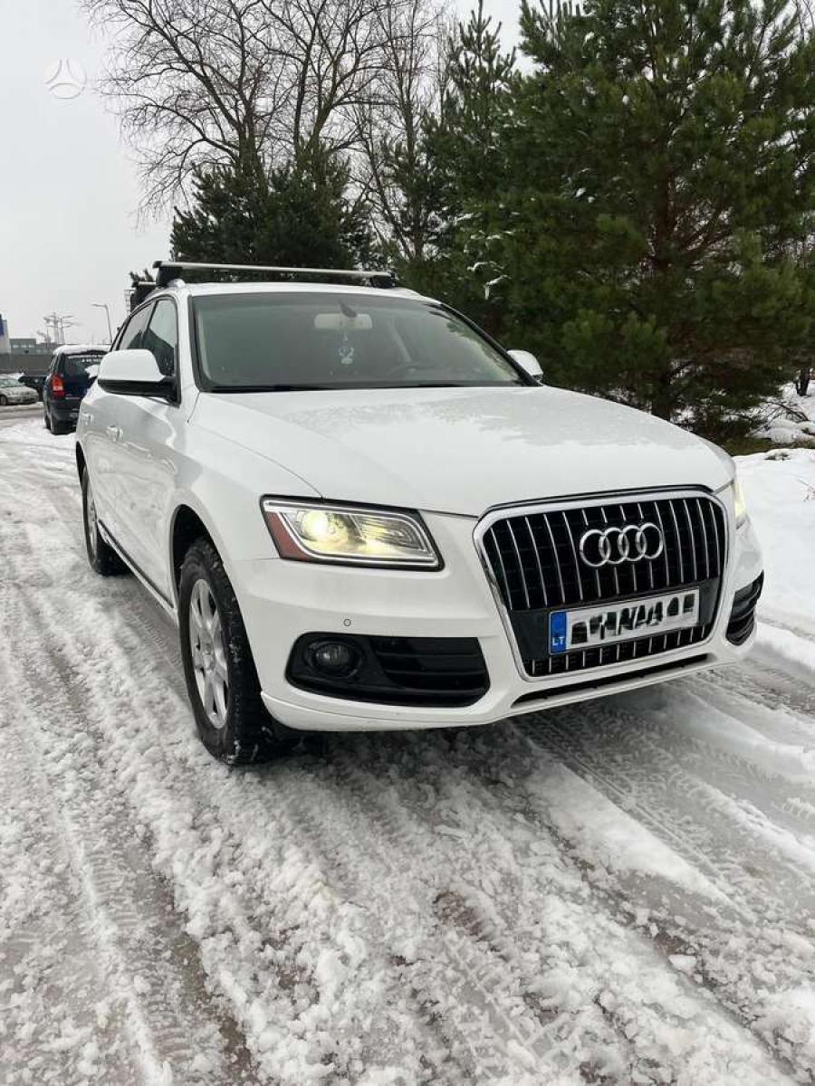 White Audi Q5 2017 in Vilnius, with an engine capacity of 1.98 L and mileage of 97 thousand km for 15500 €, photo 5 on AUTOMOTO.COM.LV