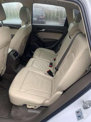 White Audi Q5 2017 in Vilnius, with an engine capacity of 1.98 L and mileage of 97 thousand km for 15500 €, photo 7 on AUTOMOTO.COM.LV